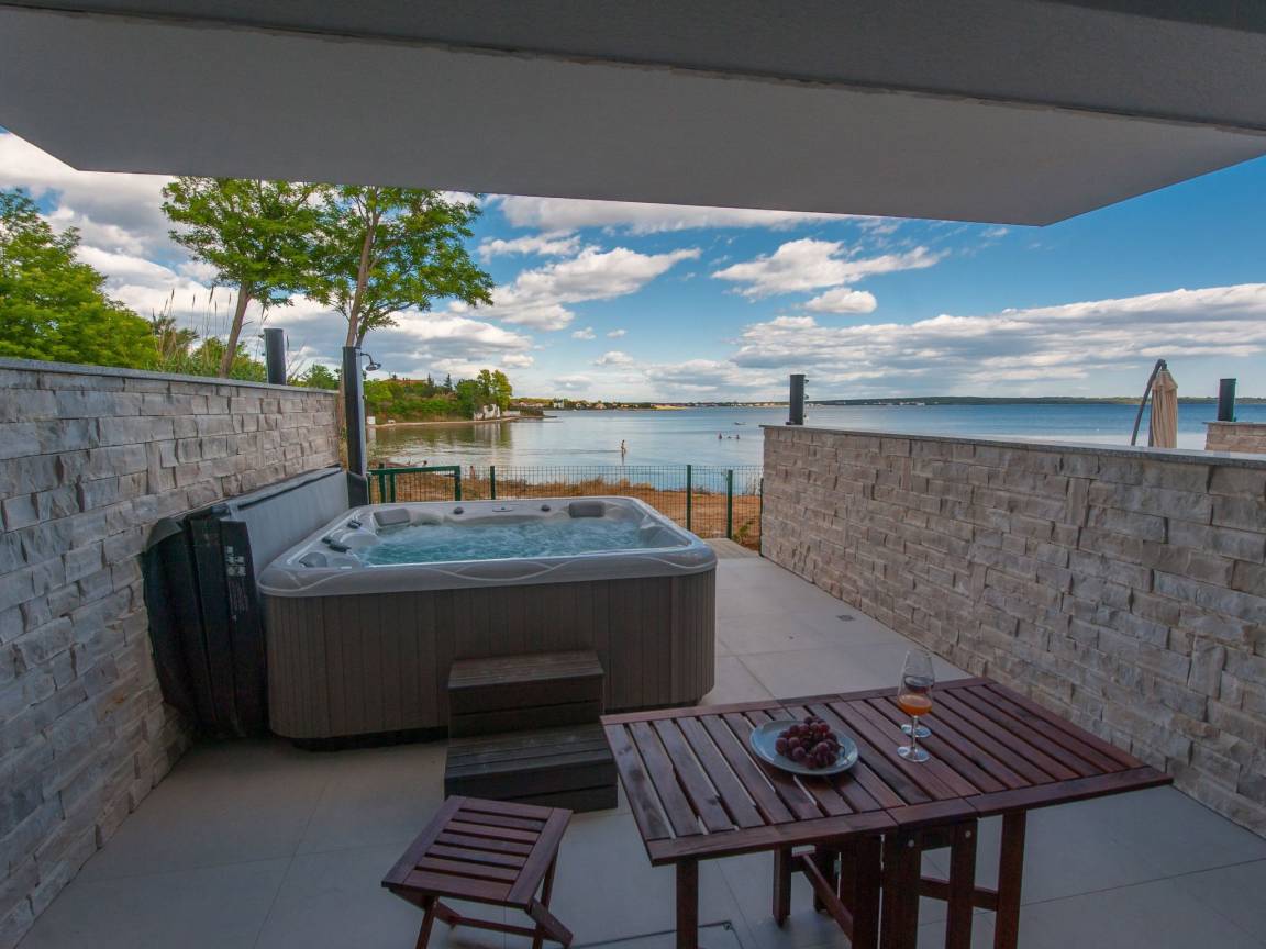 135 M² Ferienhaus ∙ 4 Schlafzimmer ∙ 8 Gäste - Nin