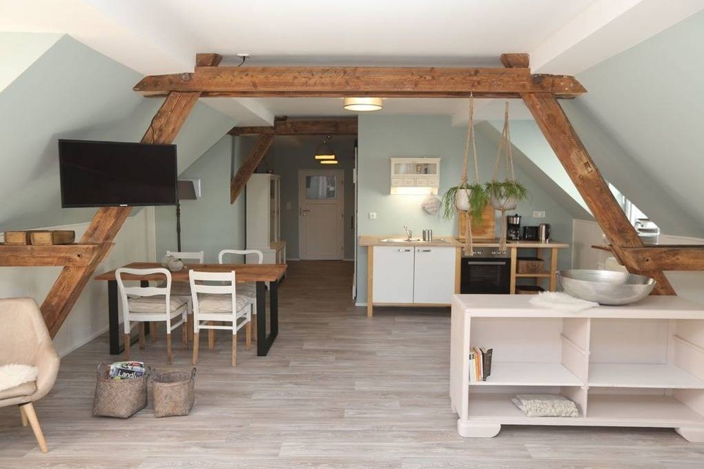 60 M² Ferienwohnung ∙ 1 Schlafzimmer ∙ 2 Gäste - Bad Salzungen