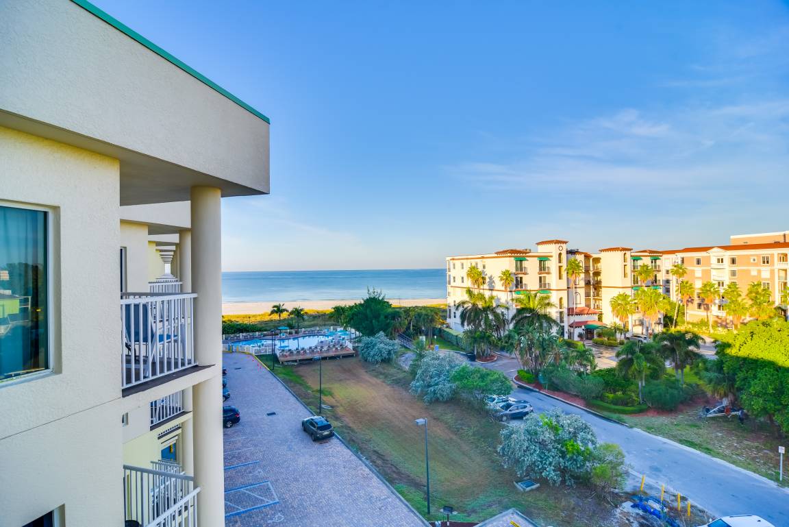 80 M² Apartment ∙ 2 Bedrooms ∙ 6 Guests - Pinellas Park, FL