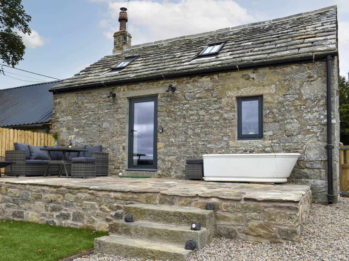 Cottage ∙ 1 Bedroom ∙ 2 Guests - Langley Castle Hotel