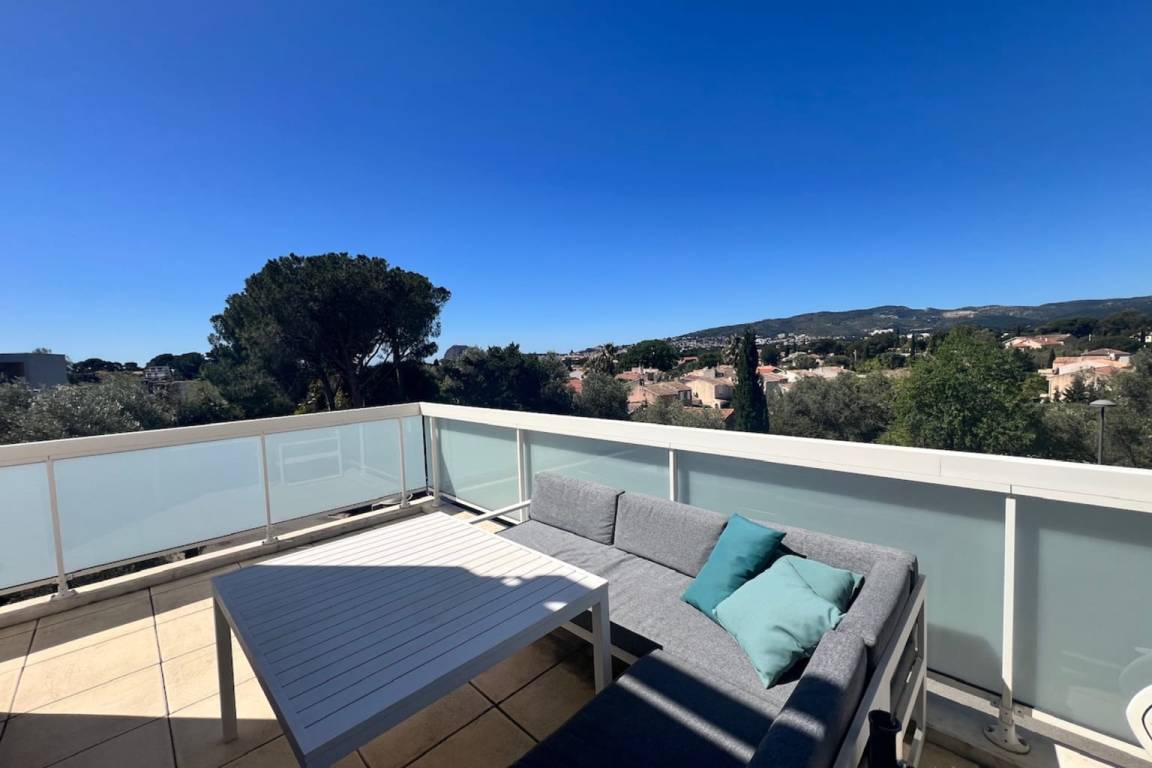 68 M² Appartement ∙ 2 Chambres ∙ 5 Personnes - La Ciotat