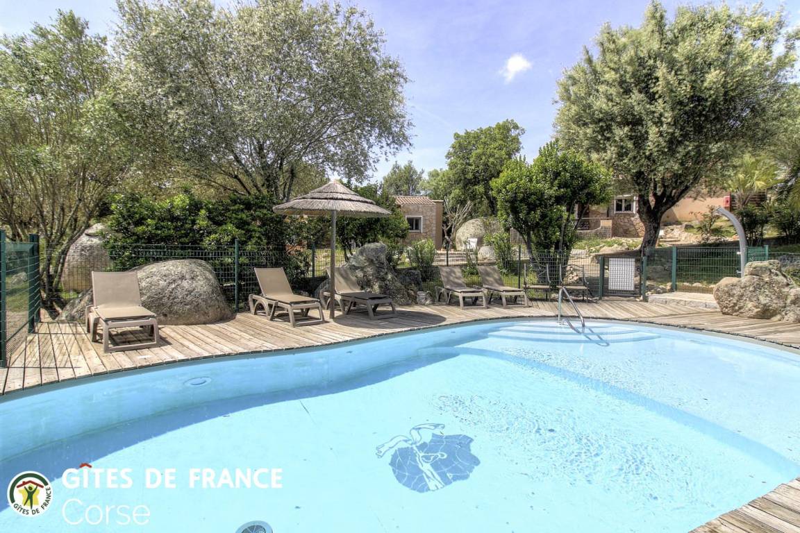 50 M² Mökki ∙ 2 Makuuhuonetta ∙ 5 Vierasta - Porto-Vecchio