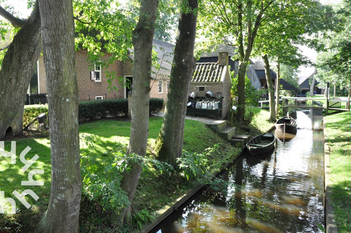 40 M² Ferienhaus ∙ 1 Schlafzimmer ∙ 2 Gäste - Giethoorn