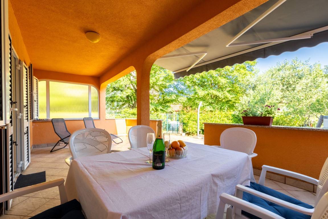 70 M² Maison De Vacances ∙ 2 Chambres ∙ 4 Personnes - Cres