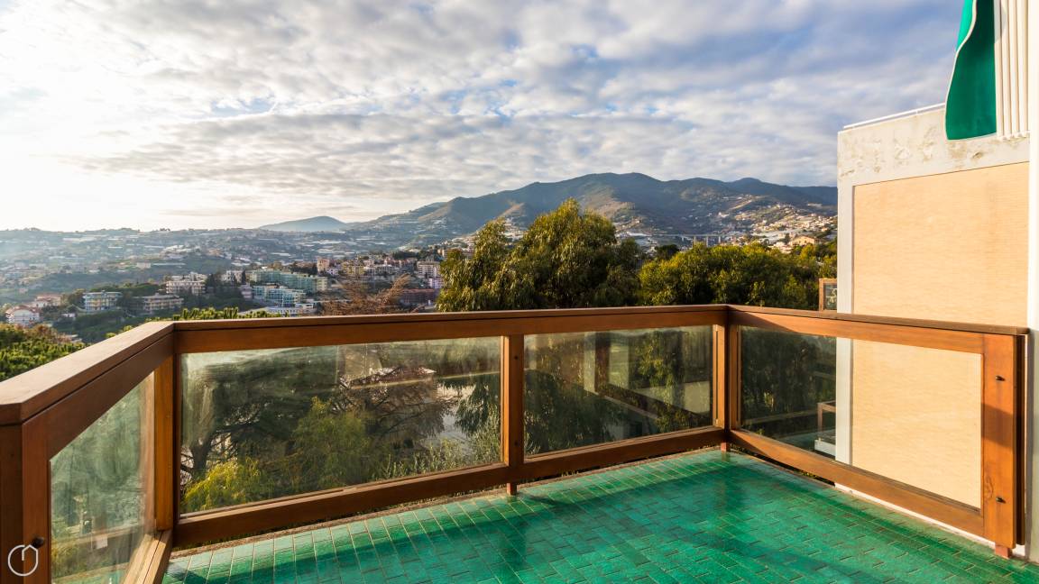 150 M² Appartamento ∙ 3 Camere Da Letto ∙ 6 Ospiti - Sanremo