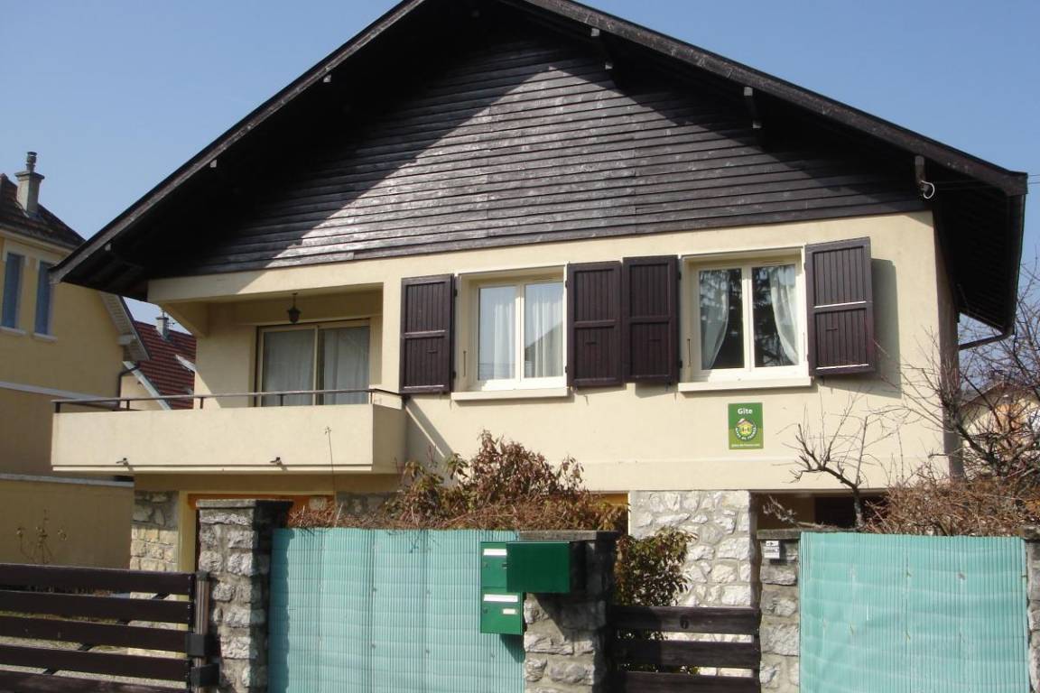 57 M² Gîte ∙ 2 Chambres ∙ 4 Personnes - Chambéry