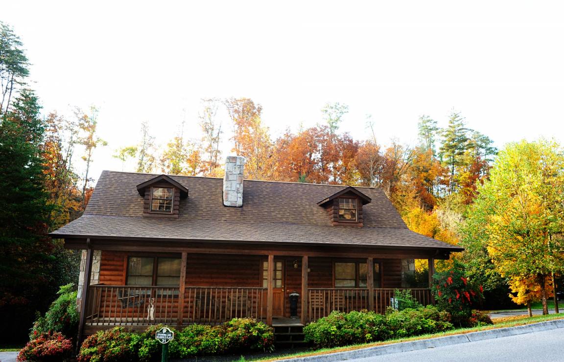 Cabin ∙ 2 Bedrooms ∙ 6 Guests - Pigeon Forge, TN