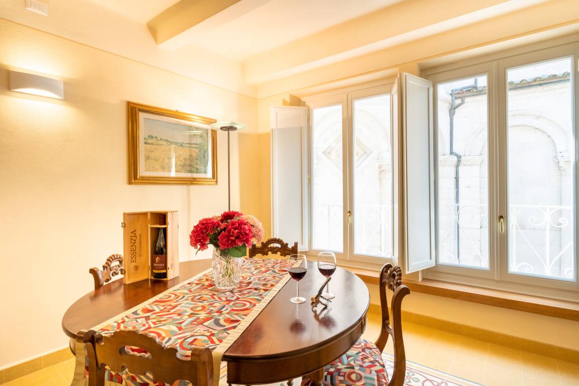 65 M² Appartement ∙ 1 Slaapkamer ∙ 4 Gasten - Lucca