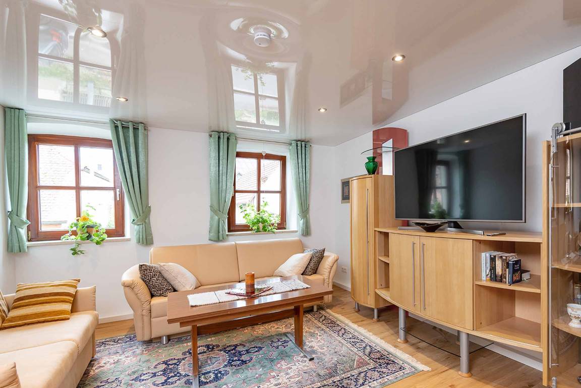 Ferienwohnung ∙ 2 Schlafzimmer ∙ 4 Gäste - Bad Windsheim