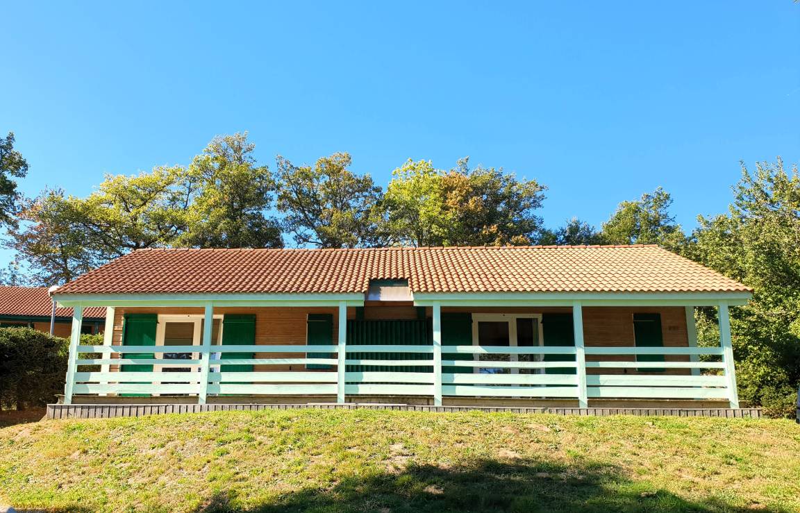 70 M² Chalet ∙ 4 Chambres ∙ 12 Personnes - Lozère
