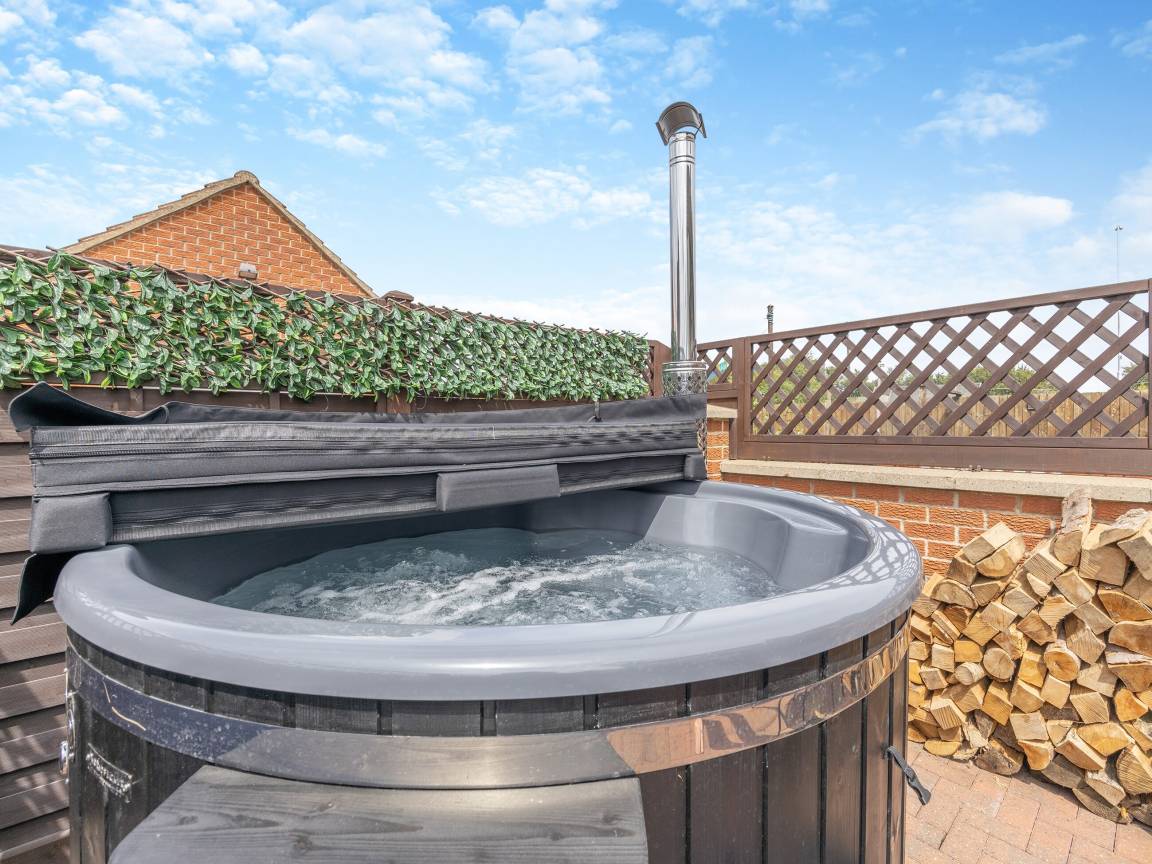 Cottage ∙ 2 Bedrooms ∙ 4 Guests - Spalding, UK