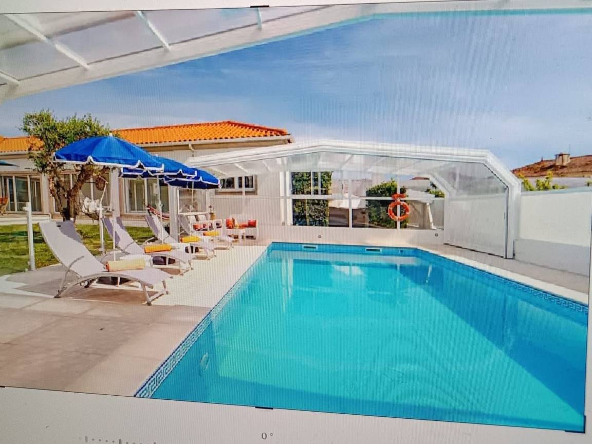 300 M² Talo ∙ 4 Makuuhuonetta ∙ 8 Vierasta - Aveiro