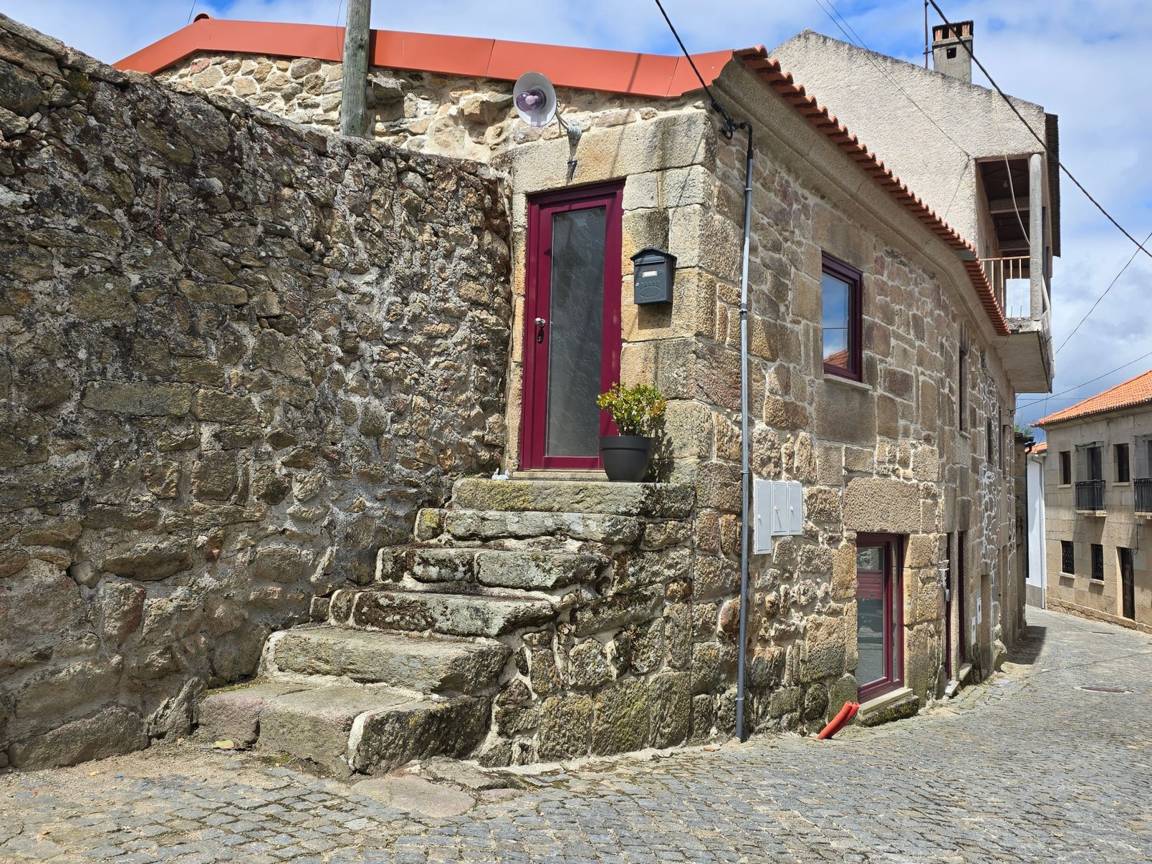 Casa ∙ 2 Quartos ∙ 10 Hóspedes - Sernancelhe