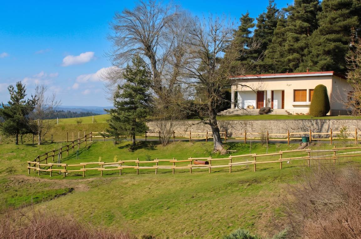100 M² Maison De Vacances ∙ 3 Chambres ∙ 6 Personnes - Langogne