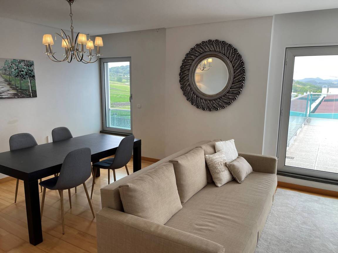 100 M² Apartment ∙ 2 Bedrooms ∙ 4 Guests - Ponta Delgada