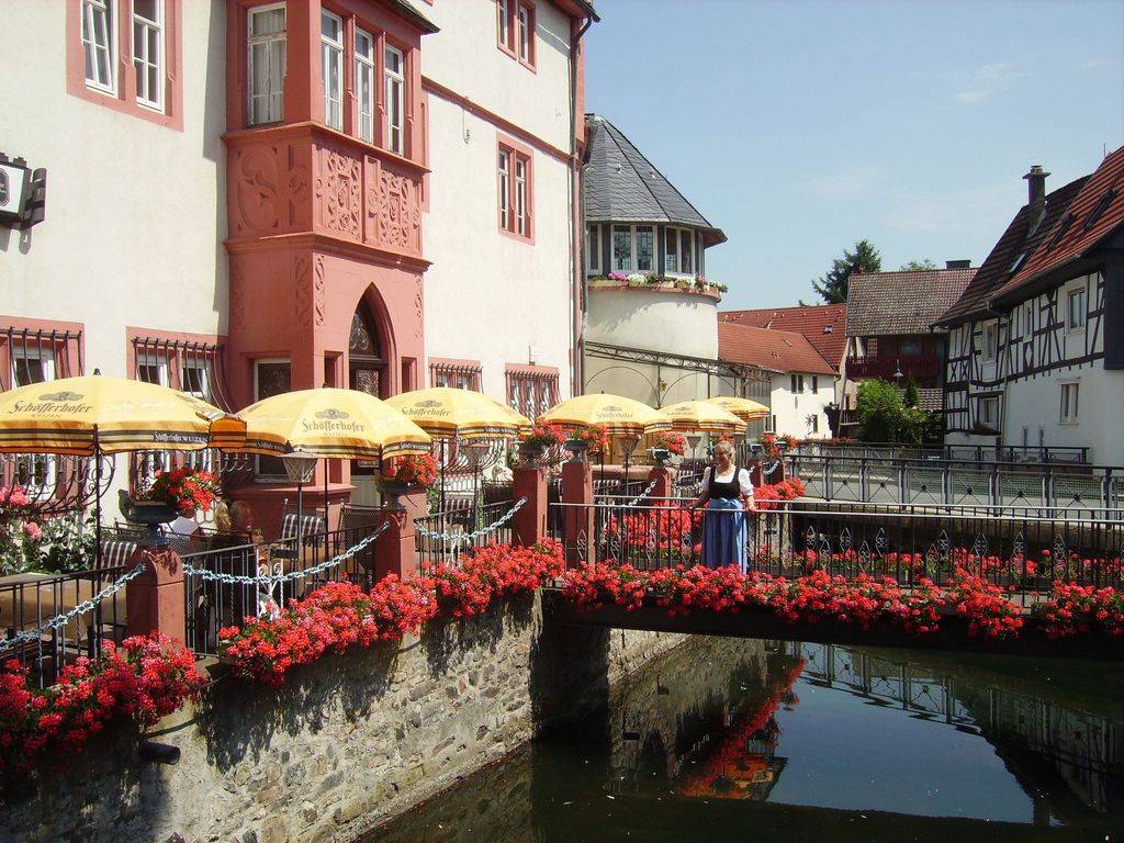 Schloß Ysenburg - Hessen