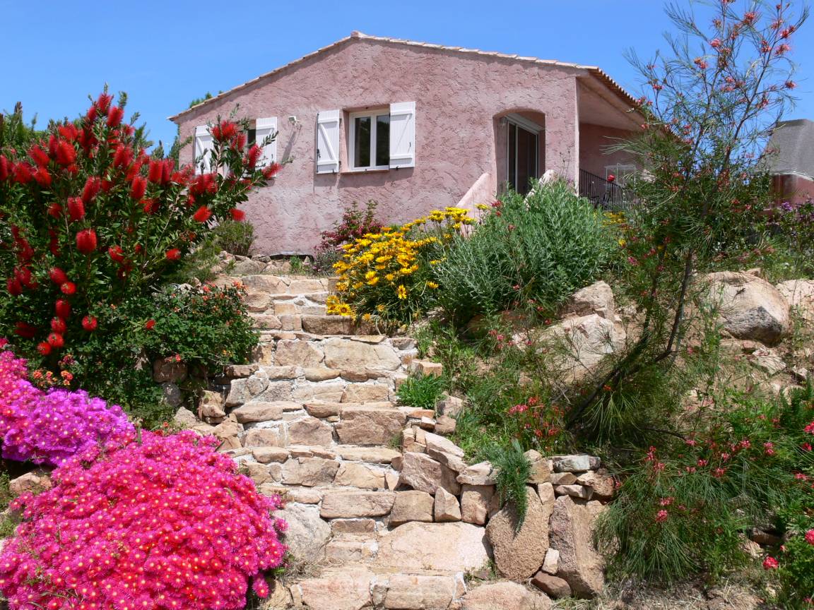 4000 M² Casa ∙ 2 Habitaciones ∙ 6 Huéspedes - Santa Giulia