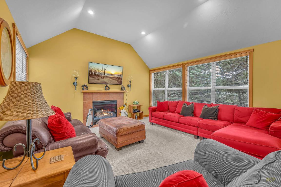 133 M² House ∙ 2 Bedrooms ∙ 6 Guests - Pacific City, OR