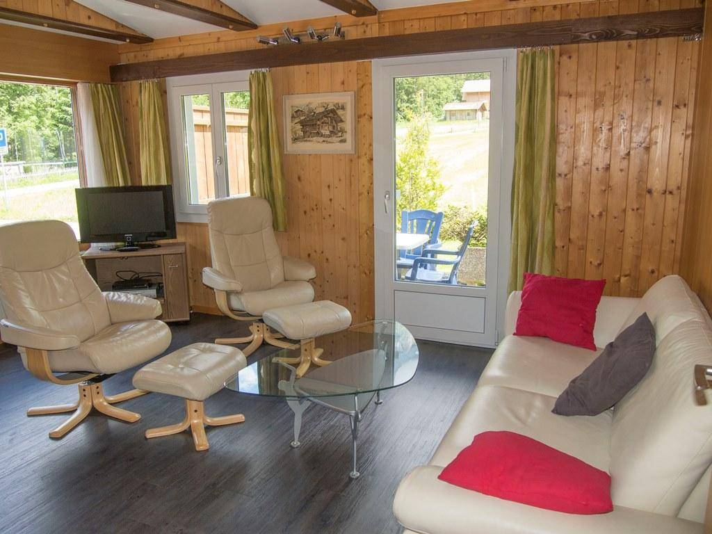 70 M² Apartment ∙ 2 Bedrooms ∙ 5 Guests - Frutigen
