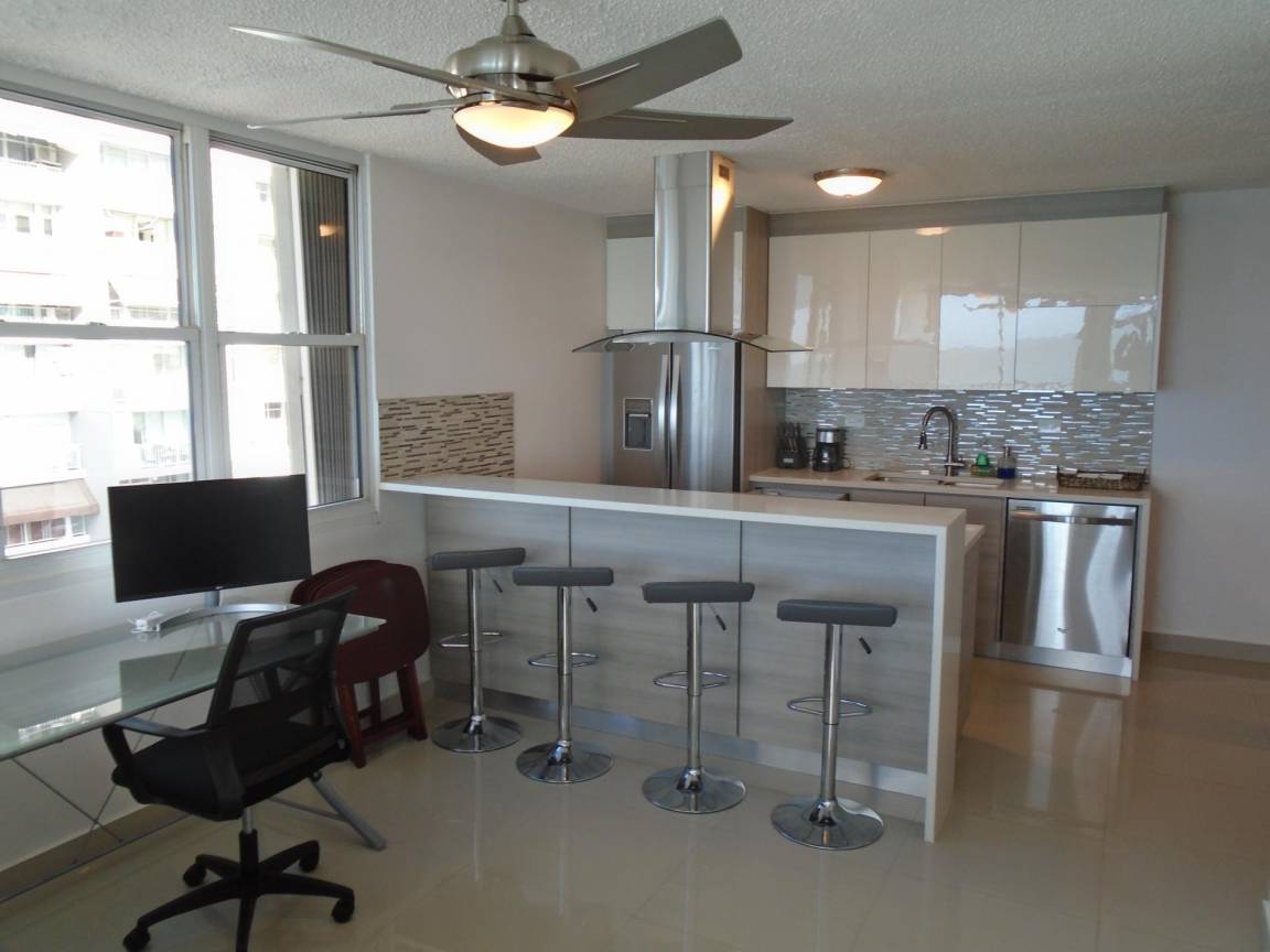 74 M² Apartamento ∙ 1 Habitación ∙ 4 Huéspedes - Trujillo Alto