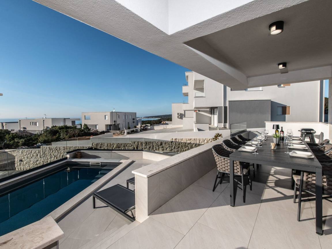 200 M² Maison De Vacances ∙ 5 Chambres ∙ 12 Personnes - Novalja