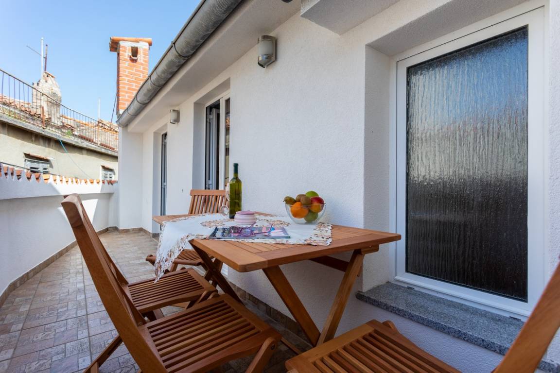 60 M² Ferienhaus ∙ 2 Schlafzimmer ∙ 5 Gäste - Baška