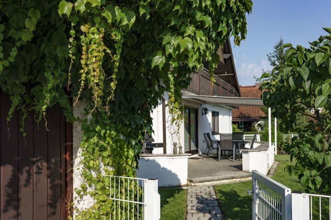 350 M² House ∙ 5 Bedrooms ∙ 12 Guests - Rust