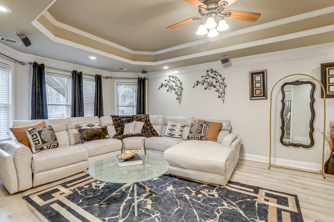 120 M² Apartment ∙ 2 Bedrooms ∙ 6 Guests - Auburn, GA