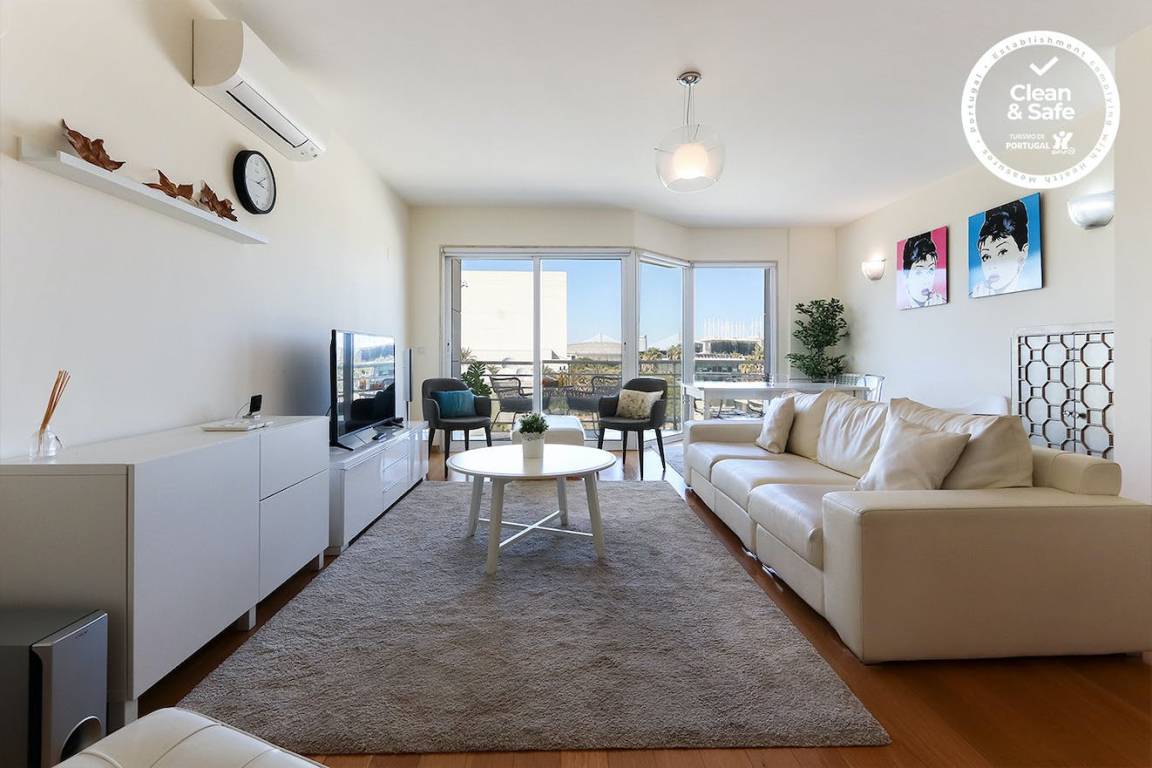 110 M² Apartamento ∙ 2 Quartos ∙ 4 Hóspedes - Póvoa de Santa Iria