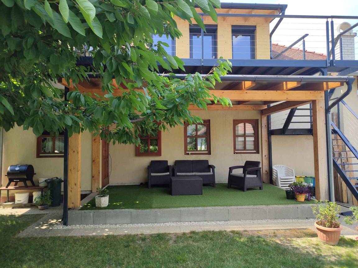 85 M² Ferienhaus ∙ 2 Schlafzimmer ∙ 6 Gäste - Balatonvilágos