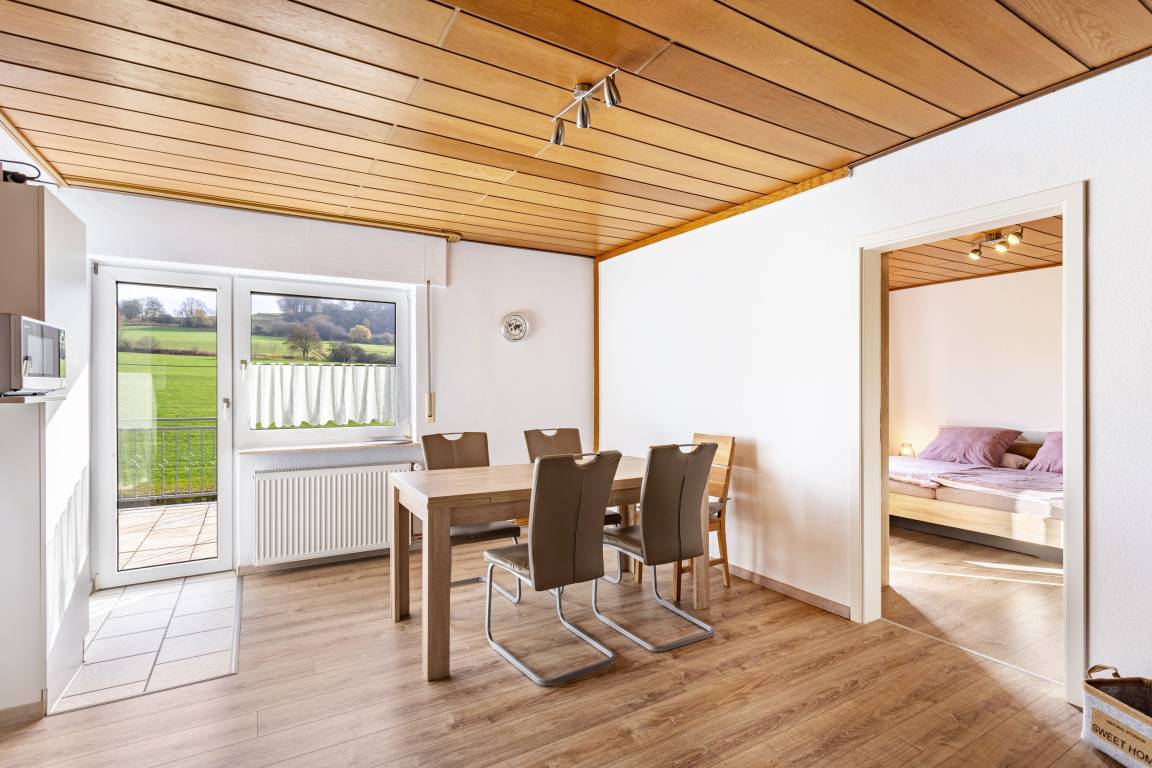 85 M² Ferienwohnung ∙ 2 Schlafzimmer ∙ 5 Gäste - Brilon