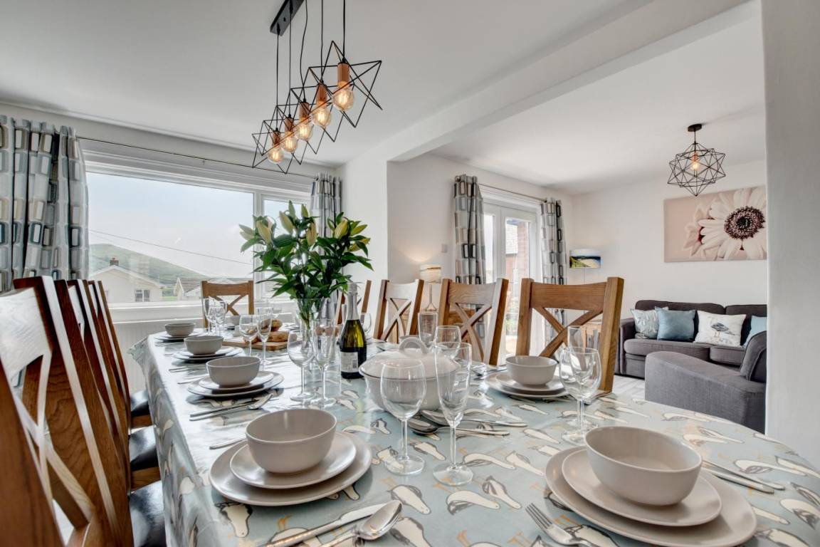 Cottage ∙ 5 Bedrooms ∙ 10 Guests - Croyde