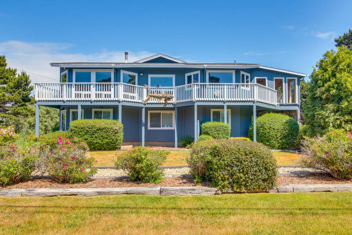 195 M² House ∙ 3 Bedrooms ∙ 9 Guests - Bandon, OR
