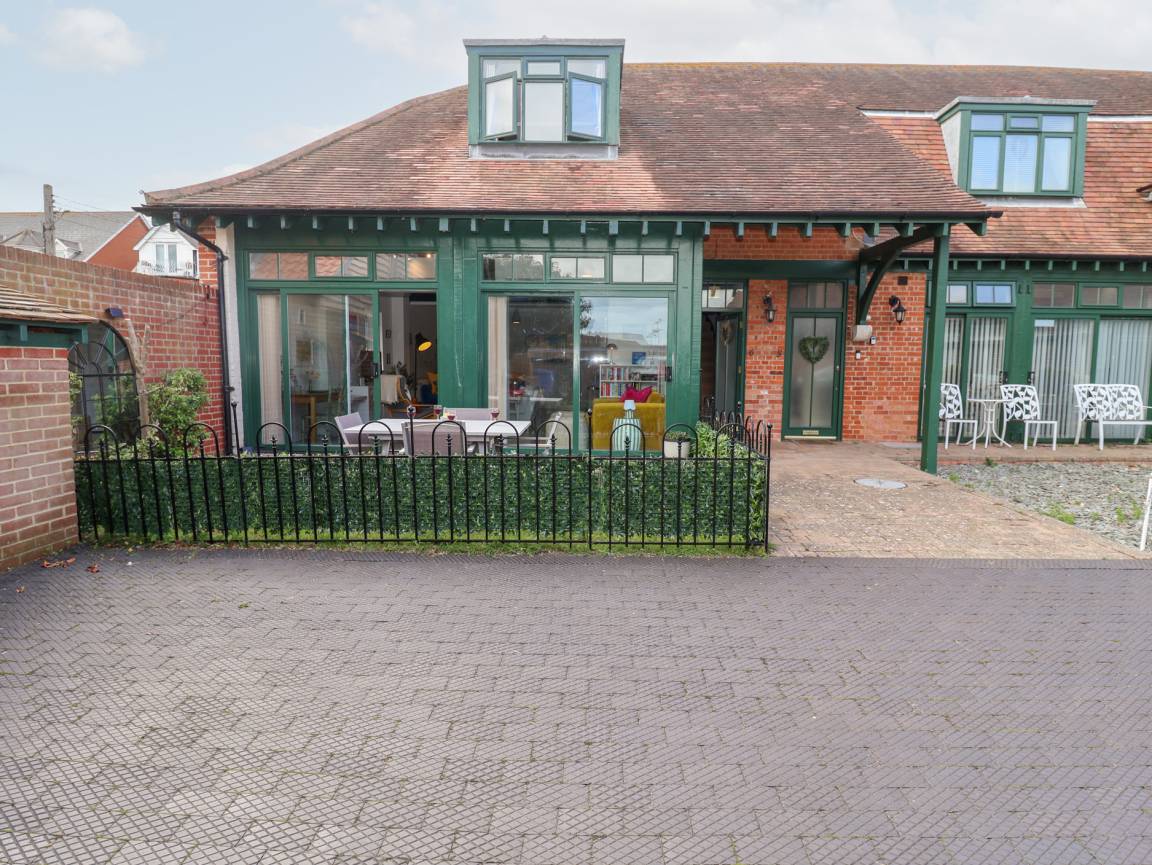 Cottage ∙ 2 Bedrooms ∙ 4 Guests - Felixstowe