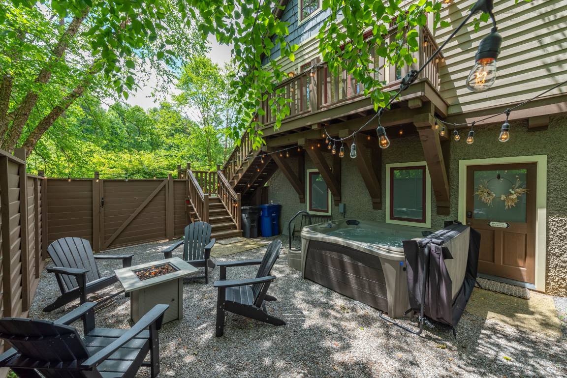 79 M² House ∙ 2 Bedrooms ∙ 4 Guests - Black Mountain, NC
