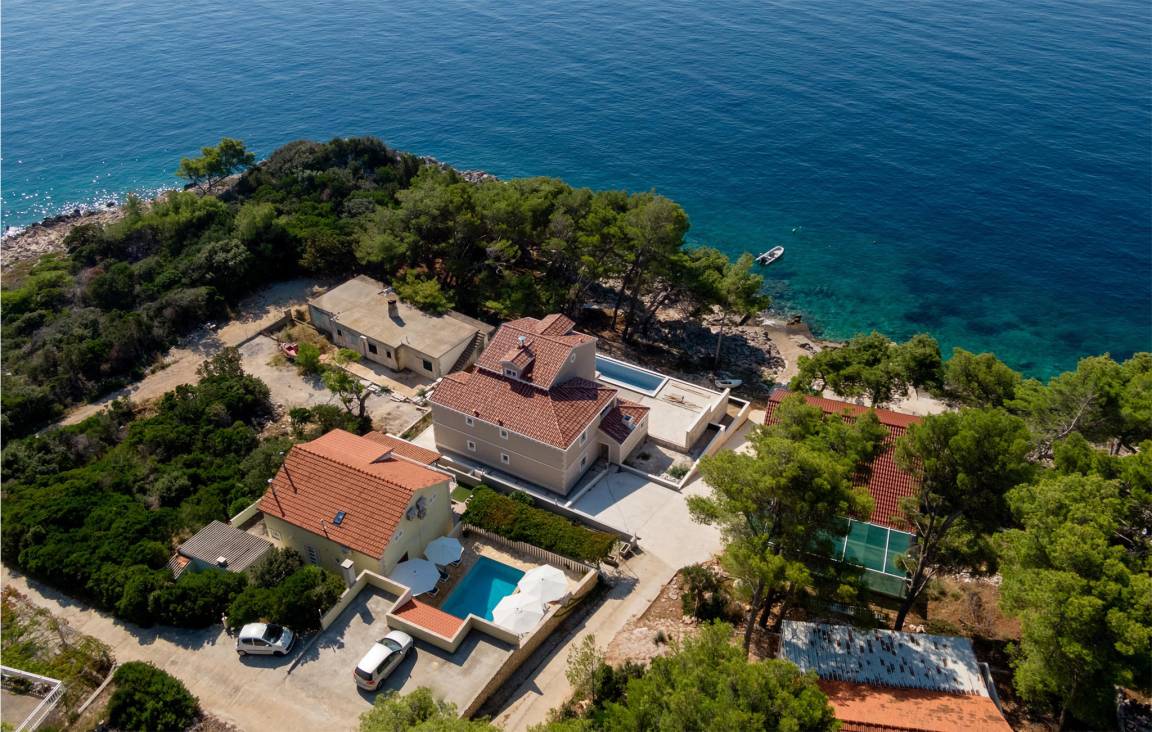 143 M² Ferienhaus ∙ 4 Schlafzimmer ∙ 8 Gäste - Smokvica