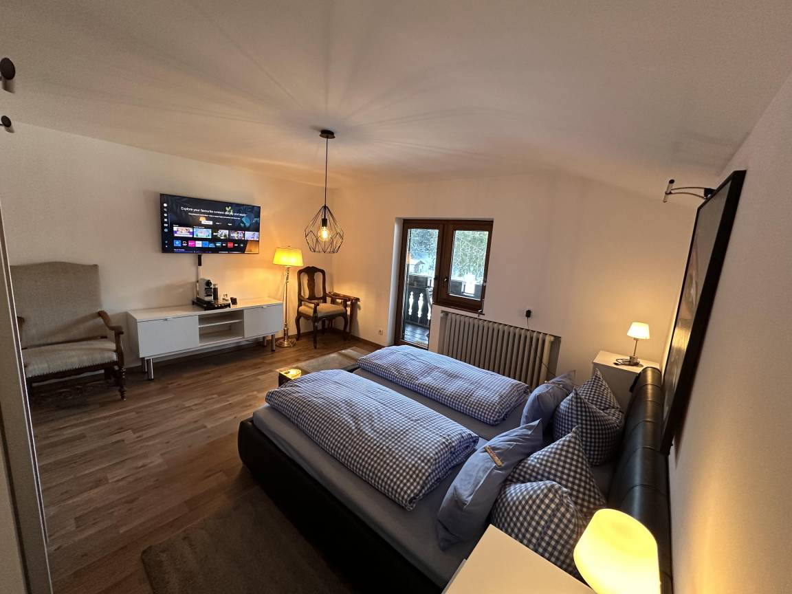 100 M² Apartment ∙ 2 Bedrooms ∙ 5 Guests - Walchensee