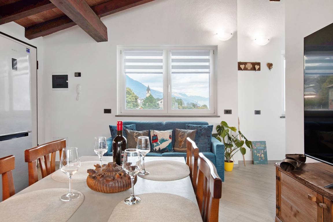 70 M² Apartment ∙ 2 Bedrooms ∙ 4 Guests - Aosta