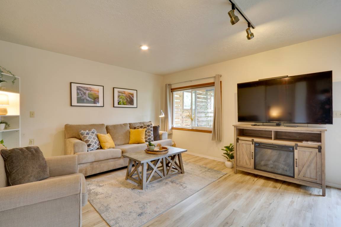 92 M² Apartment ∙ 1 Bedroom ∙ 4 Guests - Beaverton, OR