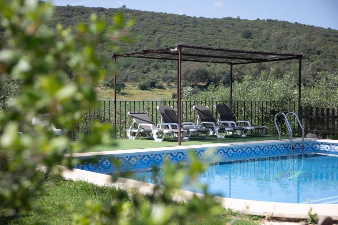 150 M² Casa ∙ 4 Habitaciones ∙ 12 Huéspedes - Almodóvar del Río