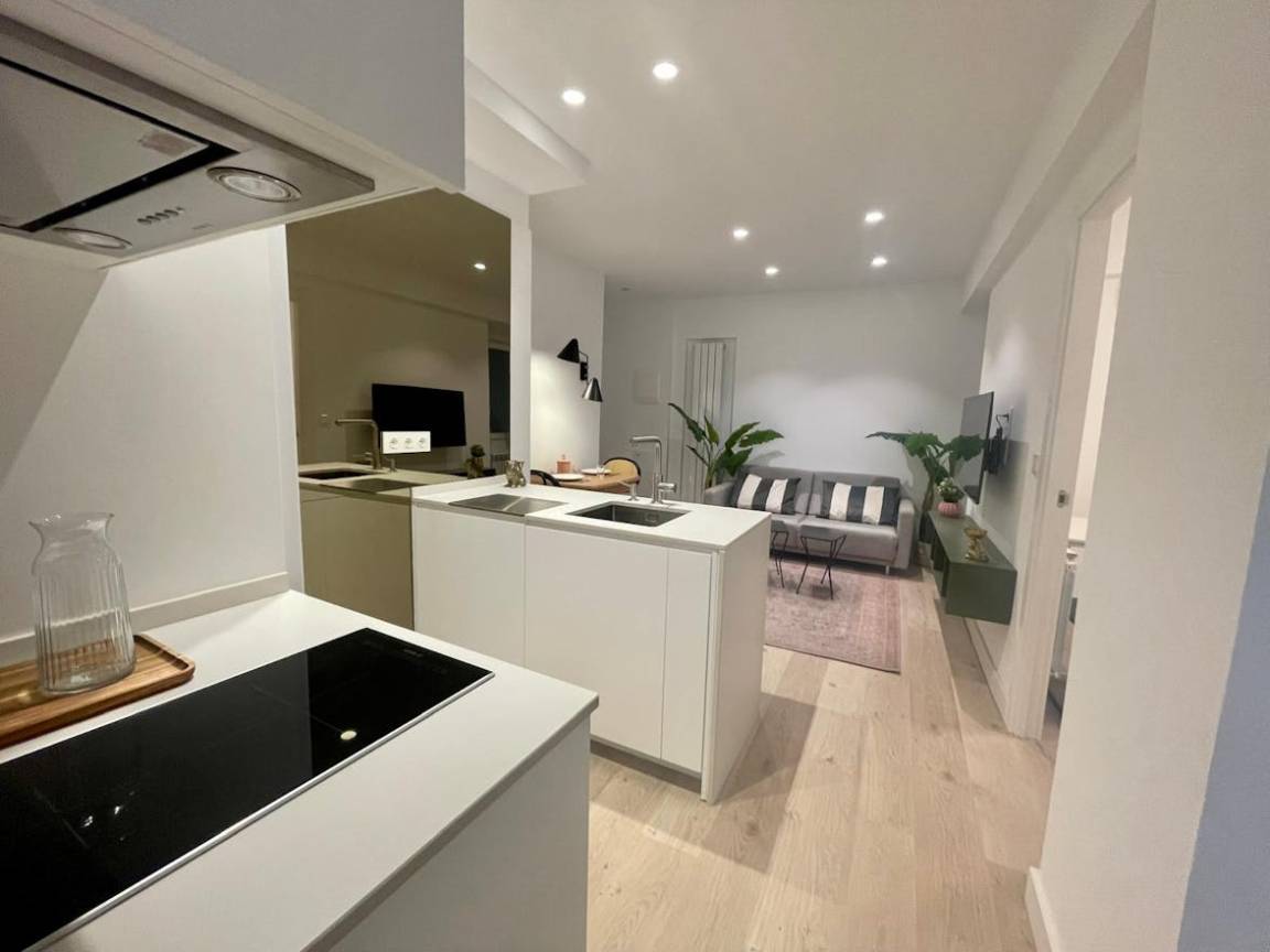 65 M² Appartement ∙ 3 Chambres ∙ 2 Personnes - Saint-Sébastien