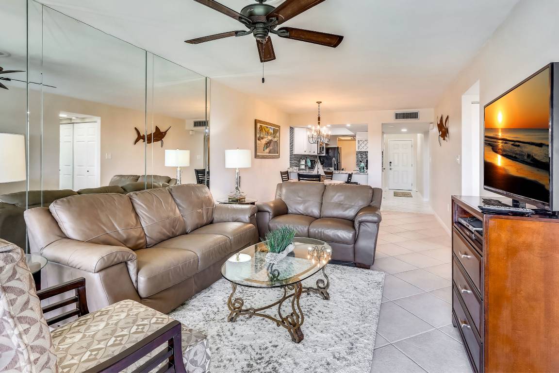 102 M² Condo ∙ 2 Bedrooms ∙ 4 Guests - St. Pete Beach, FL