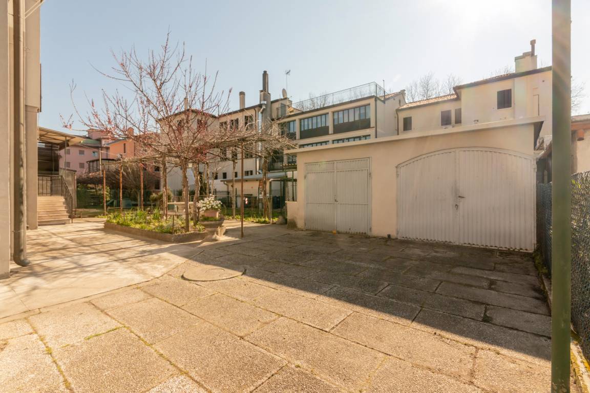 80 M² Appartamento Vacanza ∙ 2 Camere Da Letto ∙ 5 Ospiti - Mestre