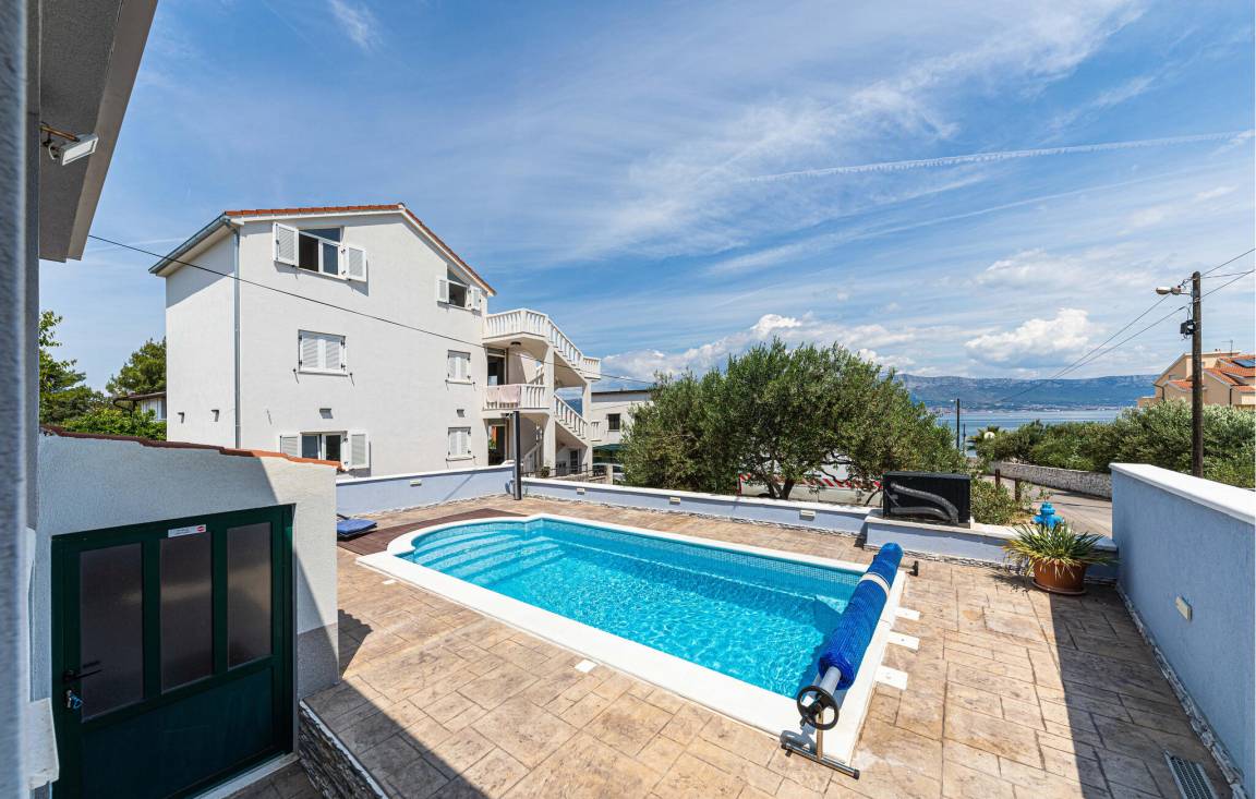 110 M² Ferienhaus ∙ 4 Schlafzimmer ∙ 10 Gäste - Split