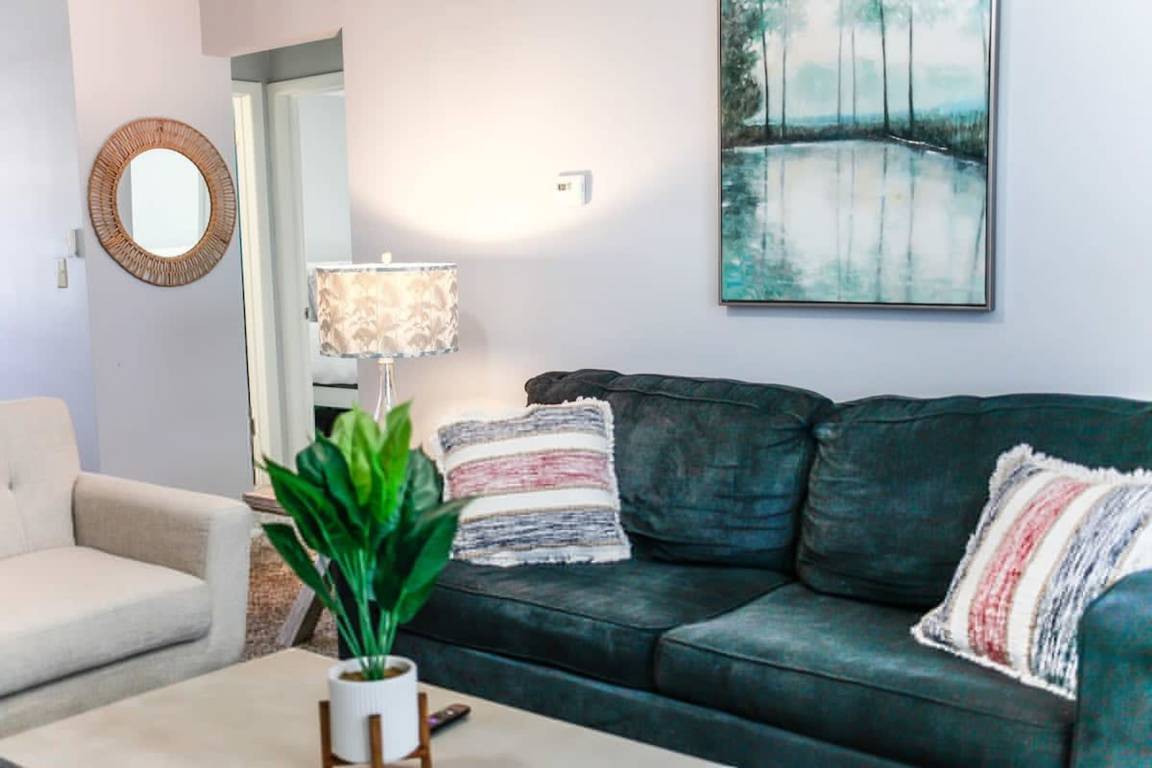 Apartment ∙ 2 Bedrooms ∙ 4 Guests - Norfolk, VA