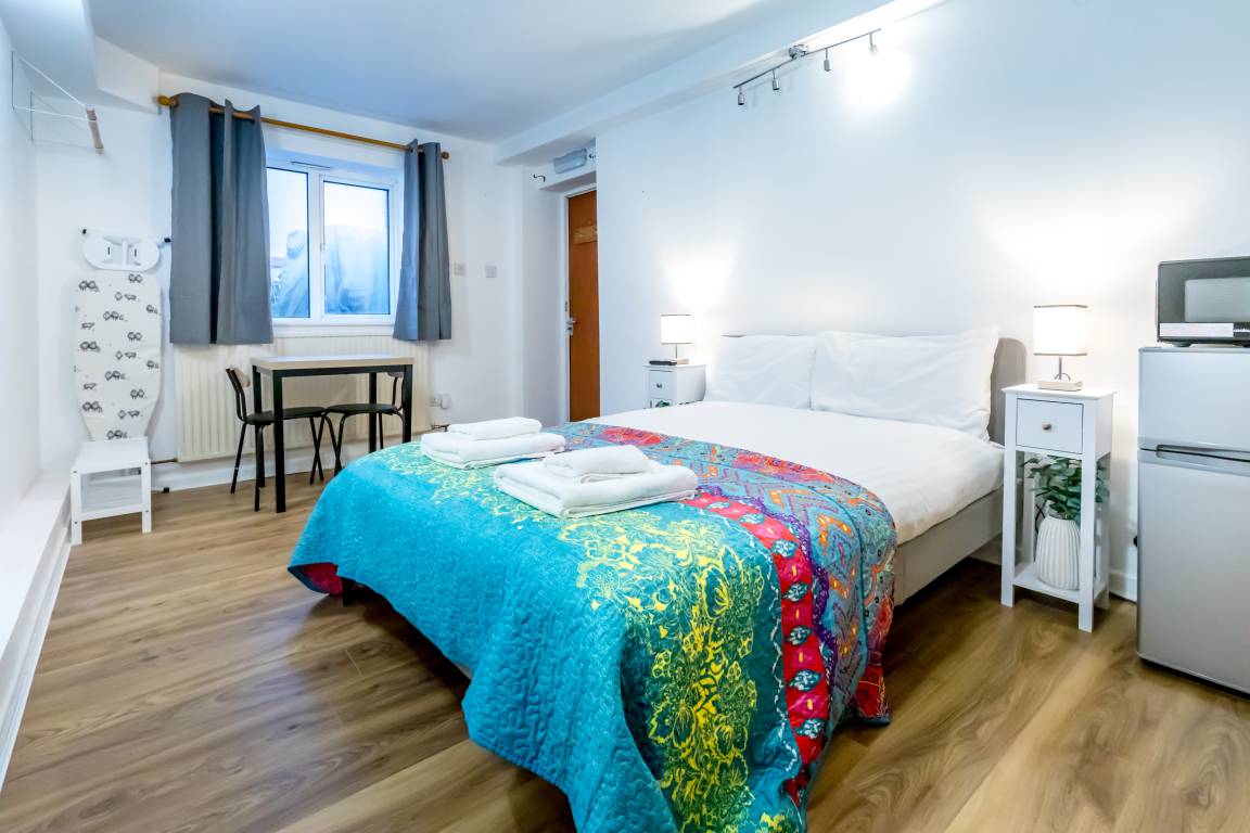 30 M² Studio Flat ∙ 1 Bedroom ∙ 2 Guests - Glastonbury