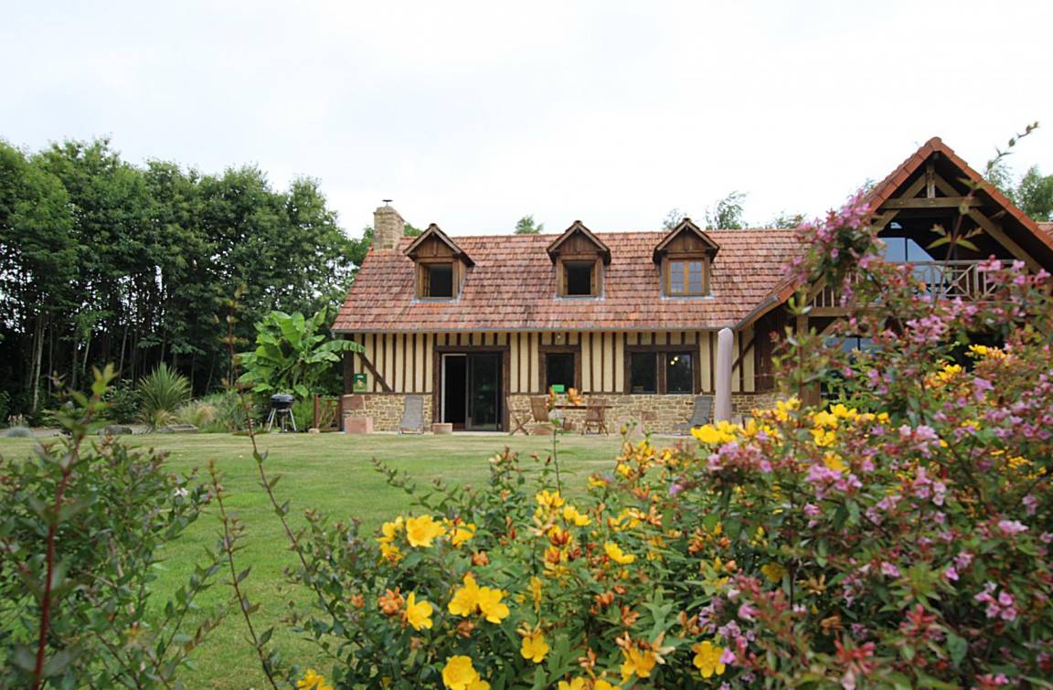 145 M² Gîte ∙ 3 Bedrooms ∙ 7 Guests - Manche