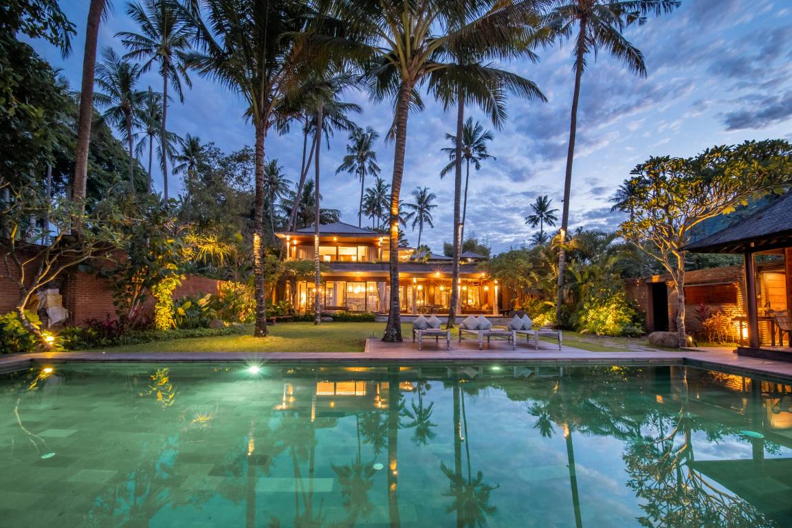 760 M² Villa ∙ 6 Bedrooms ∙ 12 Guests - Sidemen