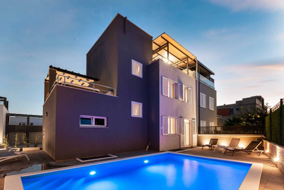 286 M² Villa ∙ 4 Chambres ∙ 10 Personnes - Zadar