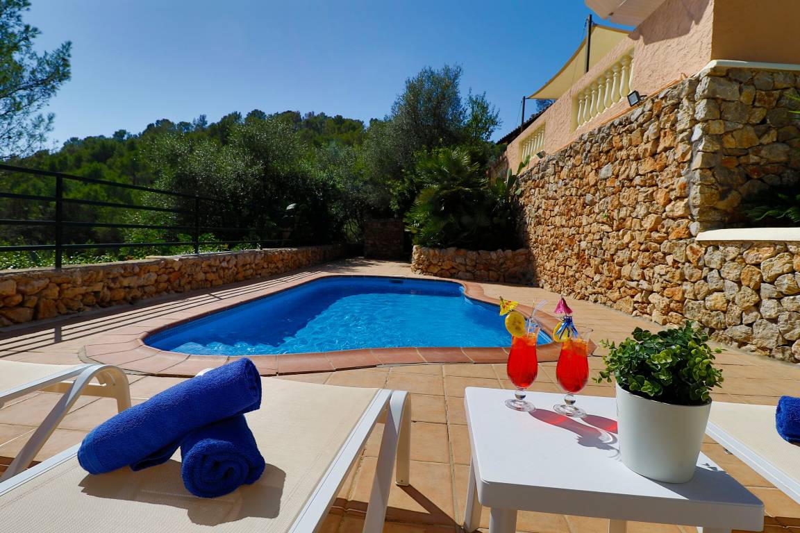 110 M² Finca ∙ 2 Bedrooms ∙ 4 Guests - Calvià